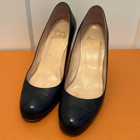 Christian Louboutin | Shoes | Christian Louboutin Simple Pumps | Poshmark